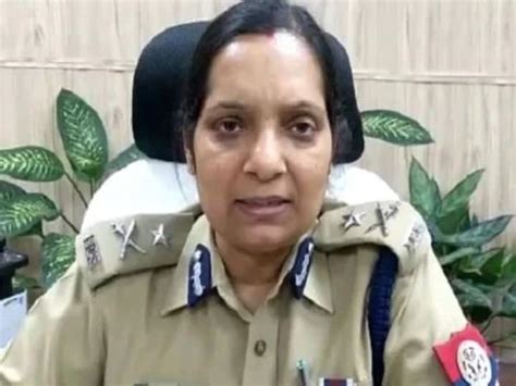Noida Ips Laxmi Singh Appointed As New Police Chief Of Noida Up लक्ष्मी सिंह बनीं नोएडा की
