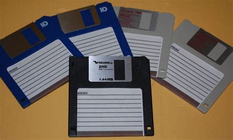Pemerintah Jepang Bakal Stop Gunakan Floppy Disk Untuk Kebutuhan Dokumen Resmi