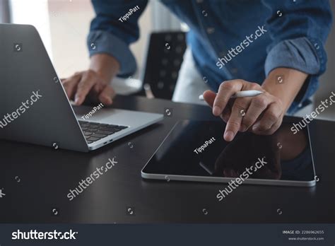 1 210 Multi Task Screens Images Stock Photos Vectors Shutterstock