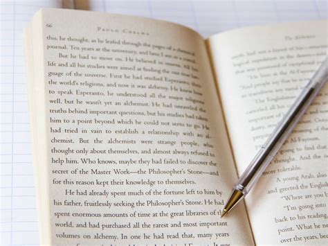 how to take notes while reading a book