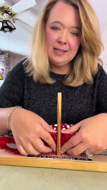 How To Make A Bow Using The Ez Bow Maker 🎀 Homemade Bows How To Make Bows Funky Bow