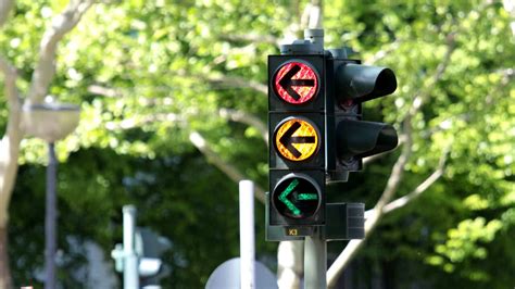 Wann Man über Eine Rote Ampel Fahren Darf Bußgeldkatalog Geblitzt De