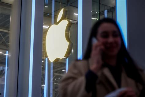 Taylor Swift Showgirl Qr Codes And Acoustic Release Explained Newsylist