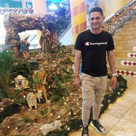 Paulett 2主播：免费直播性爱表演和聊天 Stripchat