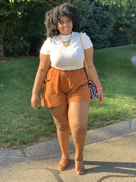 Busty Outfits Summer