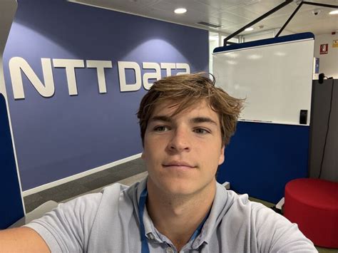 Hoy He Acabado Mis Prácticas En Ntt Data Con Esto Y Al Ya Haber Hecho La Defensa Del Tfg