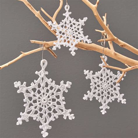 Lacy Snowflake Pattern Housewiveshobbies