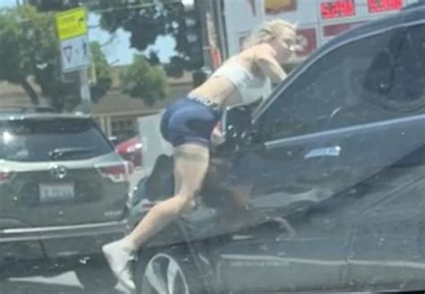 He Definitely Regrets Dating The Chick From The Gym After This