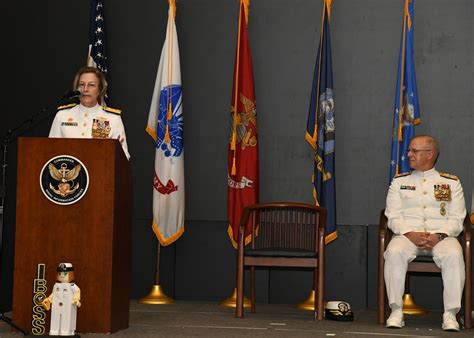 DVIDS - News - NAVIFOR Holds Change of Command