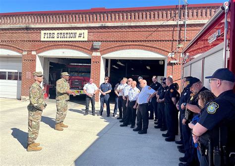 Imcom Cg Csm Recognize Achievements During Fort Leavenworth Visit Article The United States