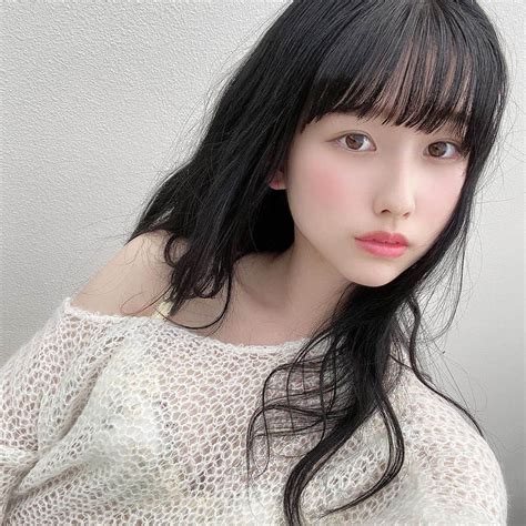 森嶋あんりさんのインスタグラム写真 森嶋あんりinstagram 「フォトブックのオフショットです！ 寝起き風😪」10月21日 22時
