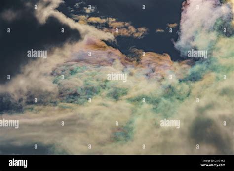 Diffraction Of Light On Drops Of Supercooled Water In Clouds Rainbow