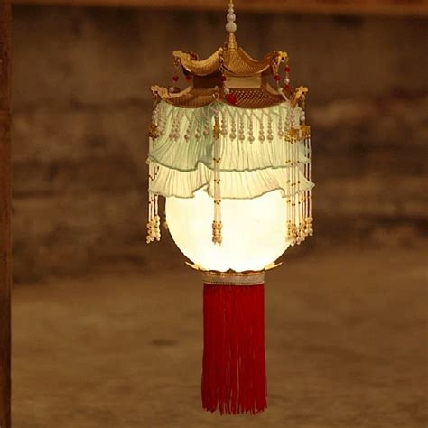 中国风复古风仿羊角发光绛纱灯汉服拍摄长流苏手提步摇宫灯笼成品 淘宝网 花瓣网