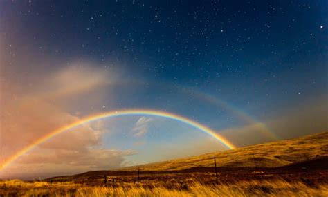 Moonbow Photography 24 Magnificent Photos Of Lunar Rainbow Hongkiat