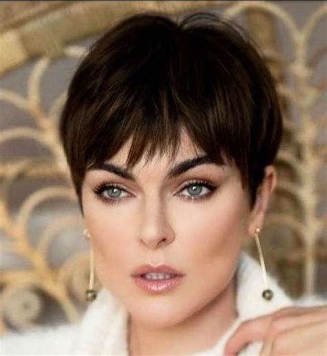 Corte Pixie Combinação Perfeita Com Diferentes Formatos De Rosto