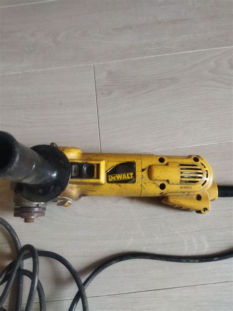 Професійна болгарка DeWalt: 2 100 грн. - Електроінструмент Сопів на Olx