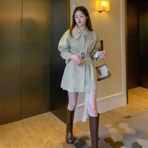 워너비뮤즈 무배🚀 유니크💘아방핏 벌룬핏 빅 케이프 카라 벌룬 소매 오버핏 숏 트렌치 코트 루즈핏 바스락 코튼 키작녀추천 카라 벨트 바바리 히든버튼 트렌치 원피스 네이비 베이지