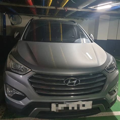 충 오늘 오후 647분경 동네에서 도로로 이어지는 길에서 자전거를 탄 8세정도 되는 소년과 앞 우측이 부딪히는 사고가 났습니다 부주의했고 아이는 찰과상 정도 입은거