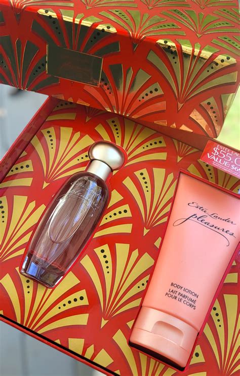 Estée Lauder 3 Pc Pleasures Eau De Parfum Deluxe Perfume And Body Lotion