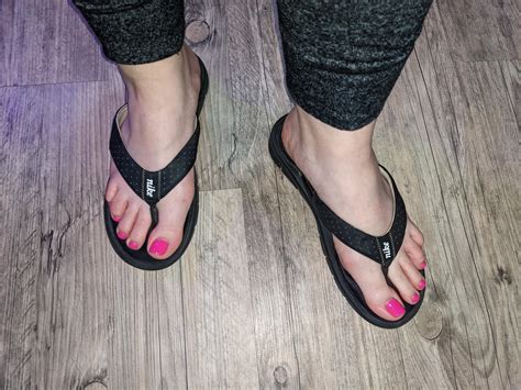 Sexy Pink Toes From Up Above R Flipflopfeet