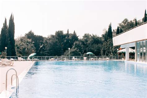 Typical Errors To Avoid When Using Calcium Hypochlorite To Shock Your Pool Niran Chemical