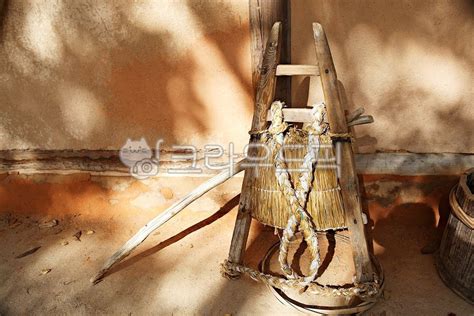 지게 등짐 민속품 생필품 옛날물건 사진 이미지 일러스트 캘리그라피 함께사는세상작가