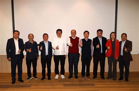 Global Solutions Of 3 D Anisotropic Navier Stokes Equations