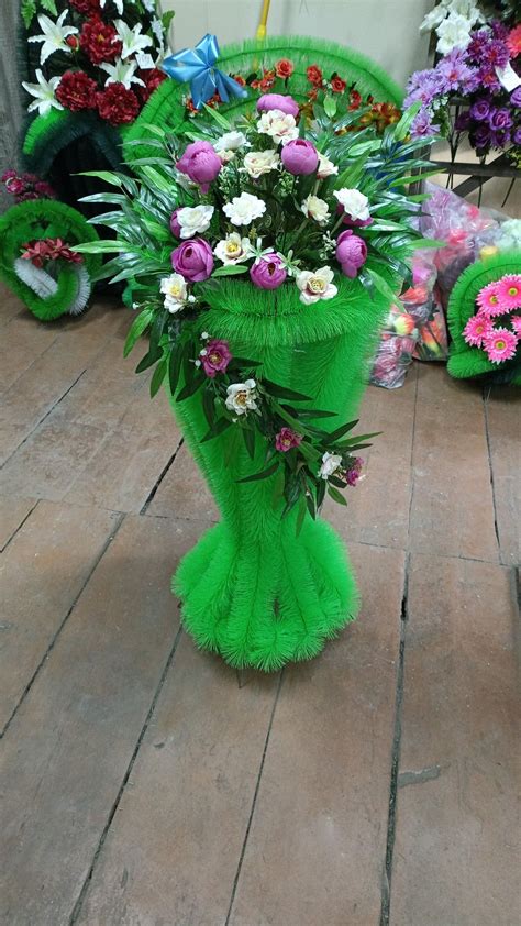 Пин от пользователя Надежда на доске Похоронные цветочные композиции в 2024 г Похоронные