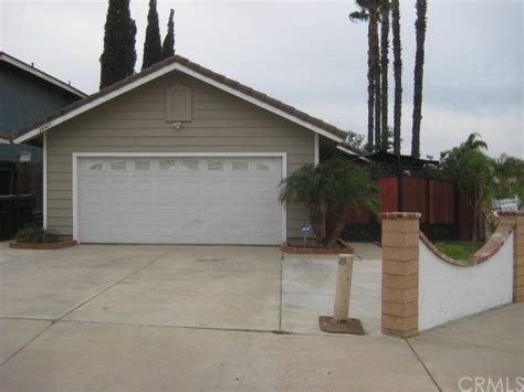 24405 Filaree Ave Moreno Valley Ca 92551 See Est Value Schools And More