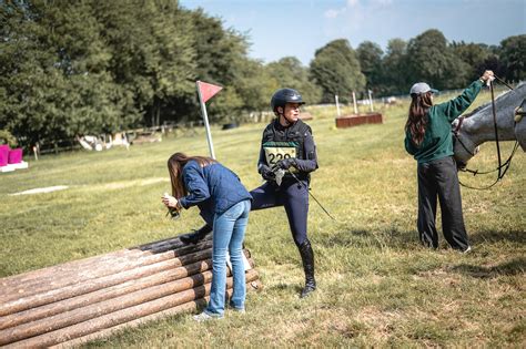 Complètement Devoucoux