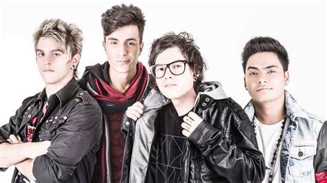 Restart Famosos UOL Entretenimento