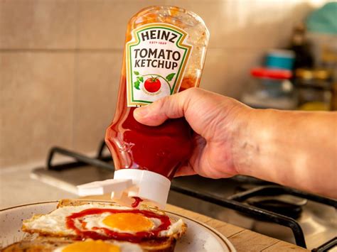 Iconic Packs Heinz Ketchup Bottle Article Packaging Europe