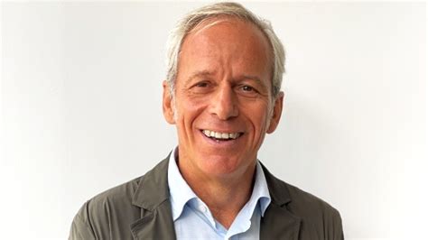 Los Socios Fundadores De Onza José María Irisarri Gonzalo Sagardía Y