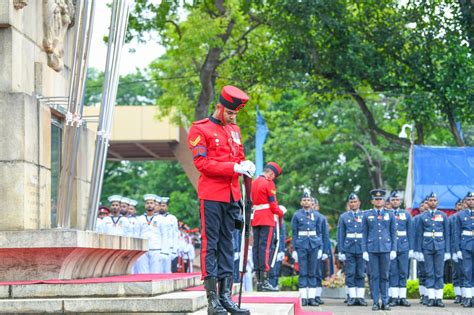 සන්නද්ධ හමුදා අනුස්මරණ දින උත්සවය සහ පොපි මල් සැමරුම ජනපති ප්‍රධානත්වයෙන් ඡායාරූප Dasatha