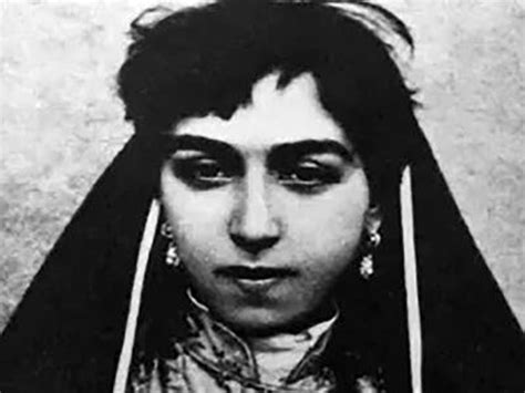 لباس های جذاب زنان حرمسرای ناصرالدین شاه در جشن تولد