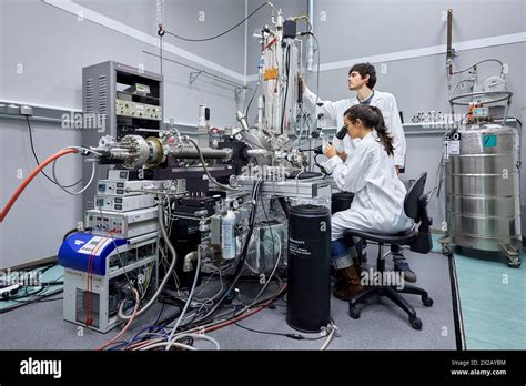 Ultra Low Temperature 4 8 K Ultra High Vacuum Scanning Tunneling And Atomic Force Microscope