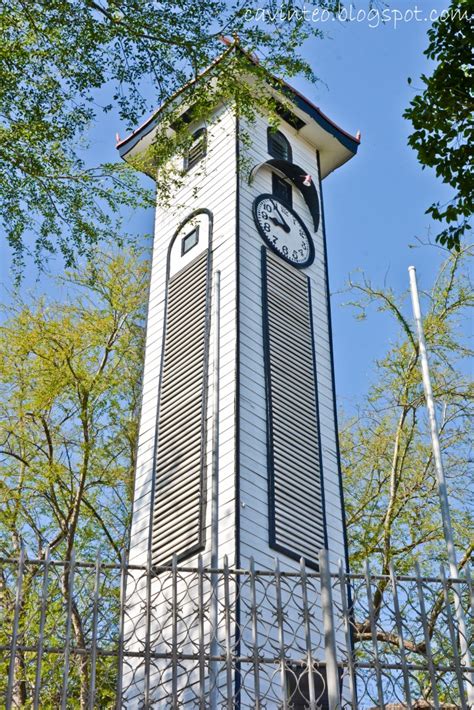 Entree Kibbles Atkinson Clock Tower Kota Kinabalu [sabah]