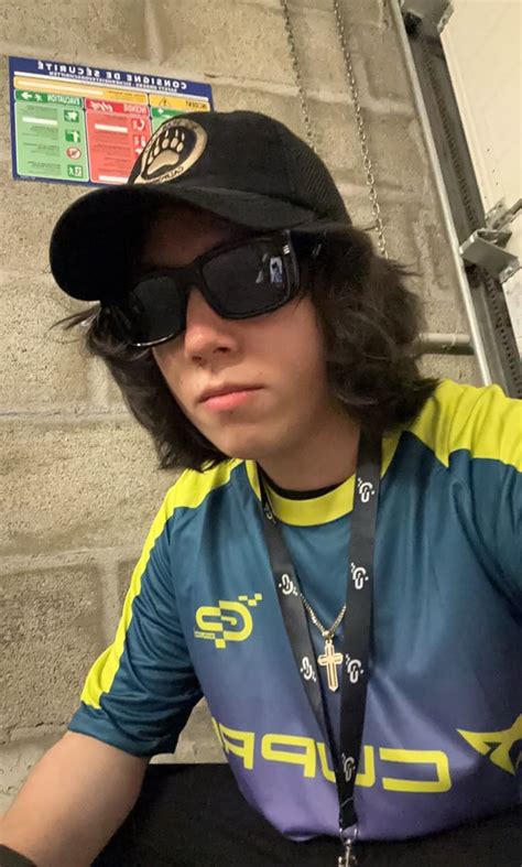 Quackity Celebridades Bonitos Famosos Divertidos Celebridades