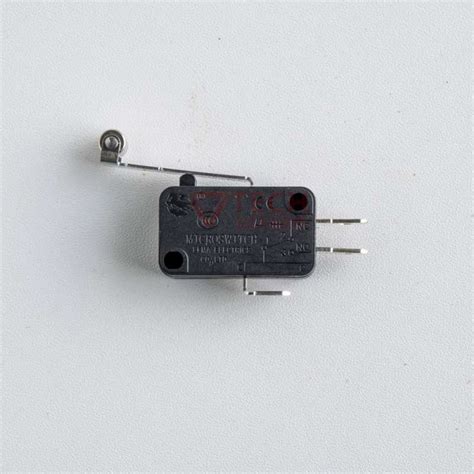 Jual Microswitch Micro Limit Switch Roda Sedang Di Seller Techvision Sei Rengas I Kota