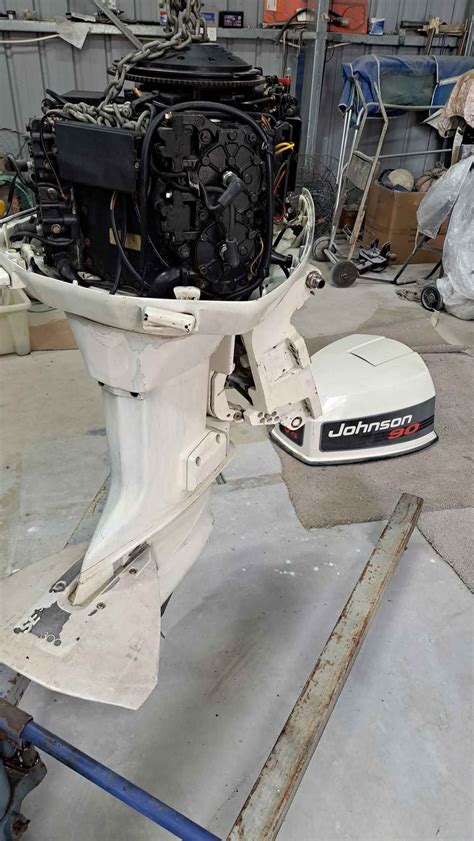 Saboat Sales 1994 Johnson Outboard Motor With Controls No Gauges In