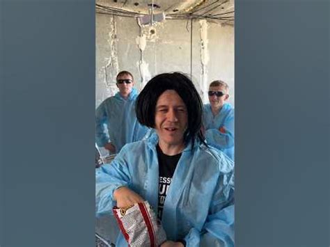 Штукатурка от Доминика Торетто 😅 часть -1 - YouTube