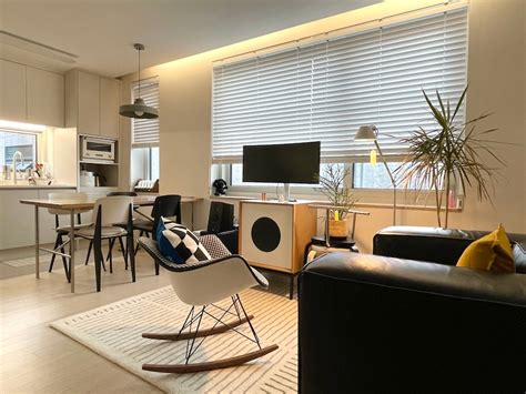 두터운 면과 예리한 선이 공존하는 자연스러운 신혼집 라이프스타일 슈퍼앱 오늘의집