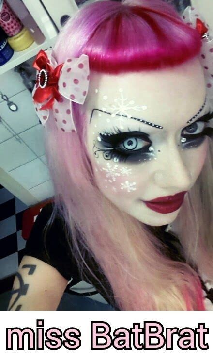 Adora Batbrat Adora Batbrat Perky Goth Goth Eye Makeup