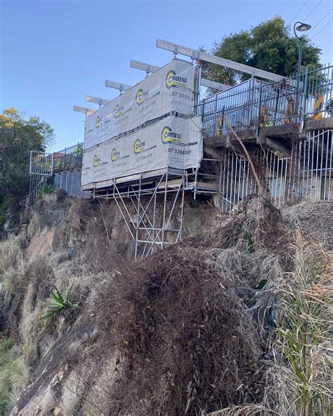 A Scaffolding Cliff Hanger Layher The Scaffolding System