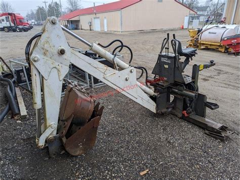 Bobcat 911 Backhoe Attachment Live And Online Auctions On