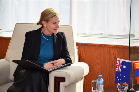 Элчин сайд хатагтай Кэти Смит Монгол Австрали дипломат харилцаа тогтоосны 50 жилийн ой энэ онд