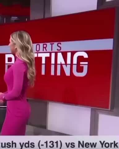 Erin Dolan In Pink Scrolller