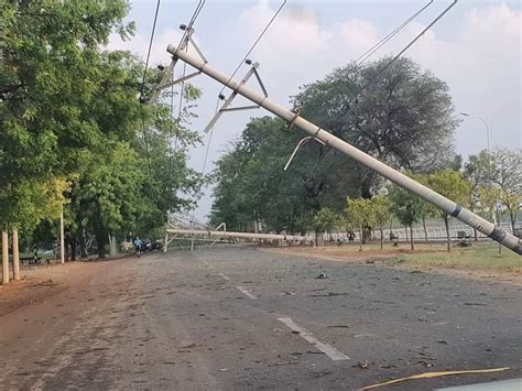 စစ်ကိုင်းတိုင်းဒေသကြီး၊ မုံရွာမြို့တွင်လေပြင်းတိုက်ခတ်ပြီး မိုးသည်းထန်စ