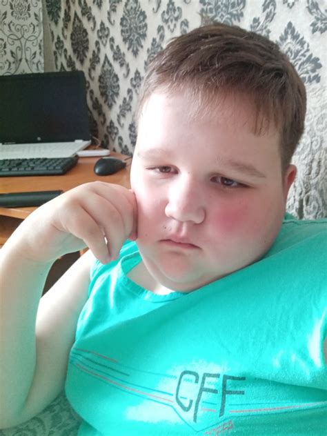 Создать мем оба мальчика жирный школьник парень Картинки Meme