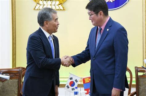 Сөүлийн Иргэдийн Төлөөлөгчдийн Хурлын Дарга Ким Хёнгийг төлөөлөгчдийн хамт хүлээн авч уулзлаа